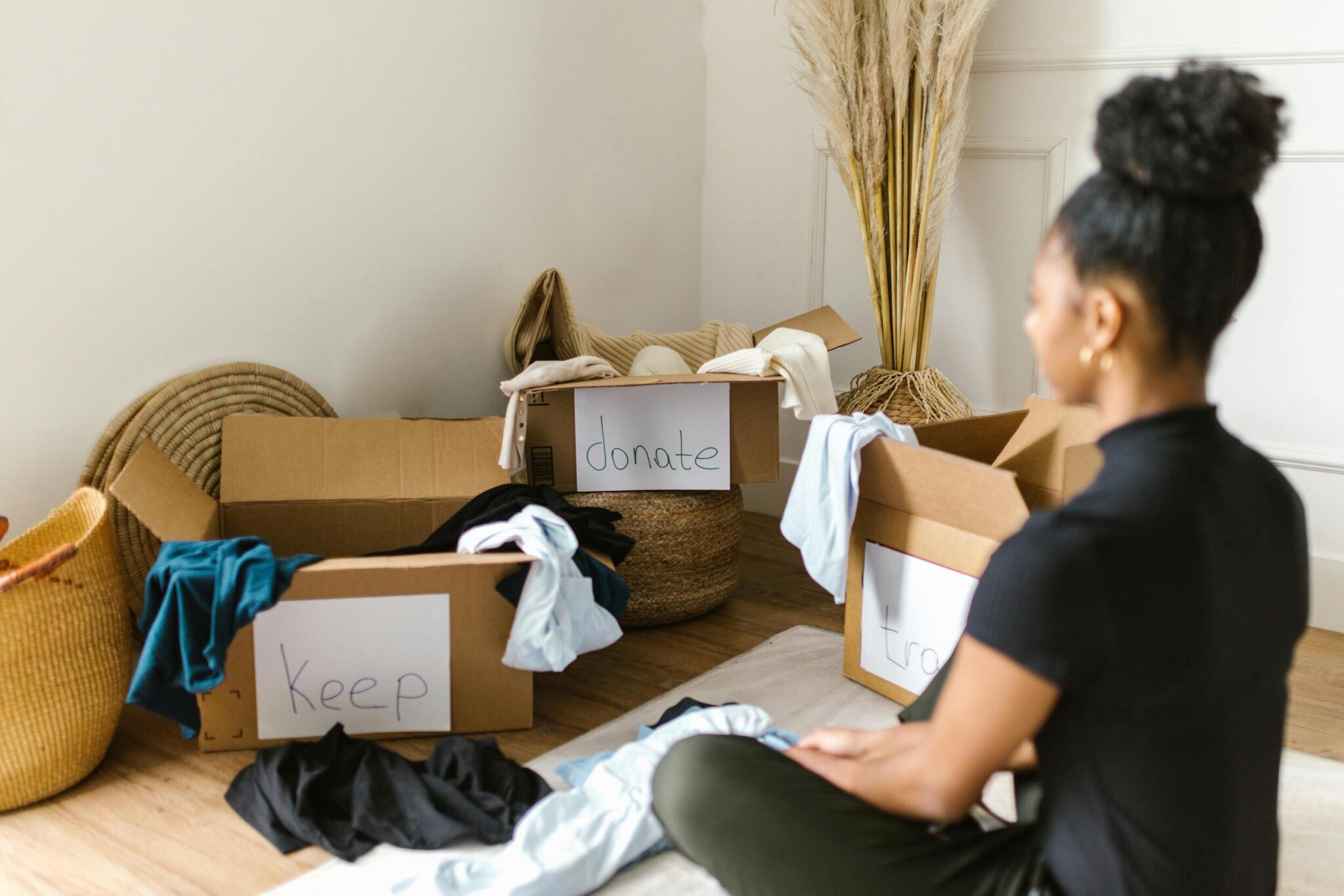 Senior Housing Guide | Tips for Downsizing: How to Declutter and Organize Your Home for a ...